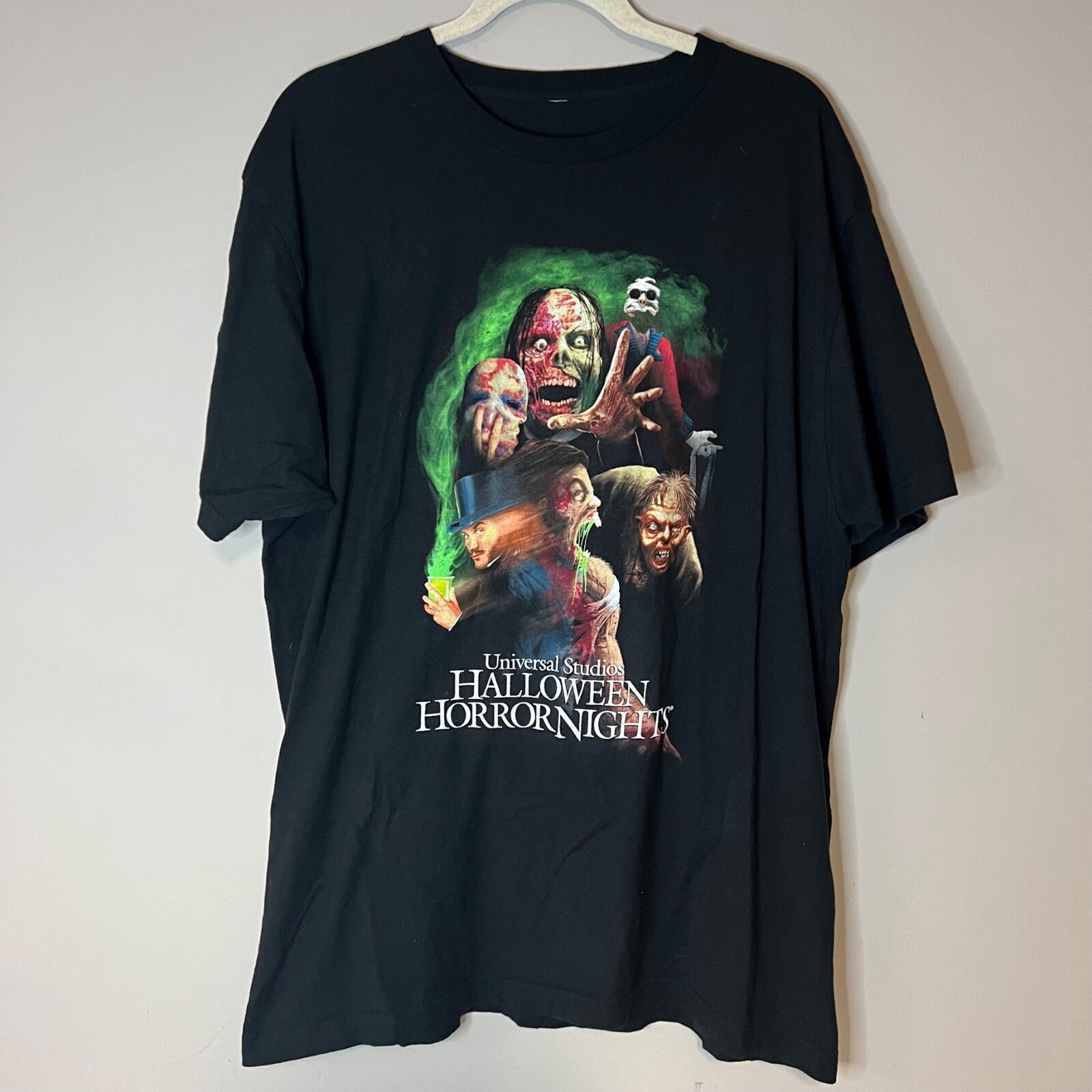 HHN Halloween Horror Nights 32 Universal Monsters Pha… - Gem