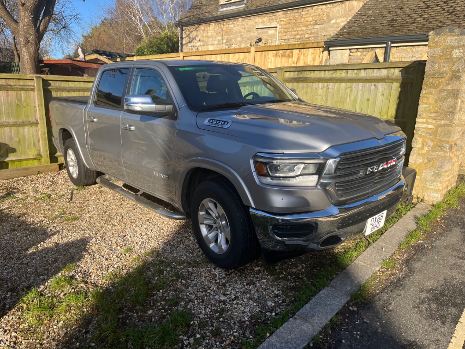2019 Dodge Ram 1500 Pickup 5.7 V8 Hemi 6 Seats Laramie - UK American Cars