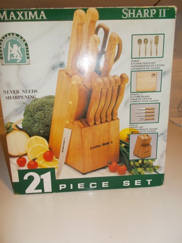 NIB 17 piece Maxima Sharp II knife set; four pieces have been taken out ...