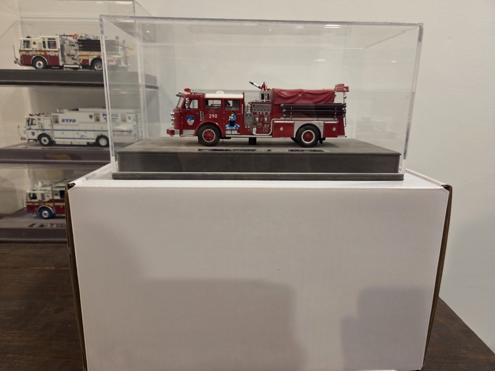 Fire Replicas FDNY Engine 290 American Lafrance Scale 1/50 FR132-290 | eBay