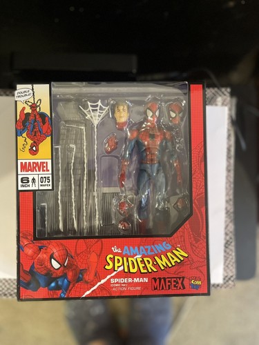 AUTHENTIC MAFEX Marvel 075 SPIDER-MAN (COMIC VER) 6" Action Figure US ...