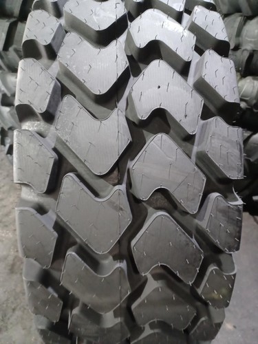 23.5R25 TIRE E-3/L-3 NEW OVERSTOCKS R-4 RADIAL 23525 23.5 25 | eBay