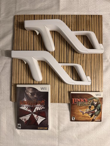 Nintendo Wii Zapper Shooter Bundle – 2 Zappers Resident Evil UC + Link ...