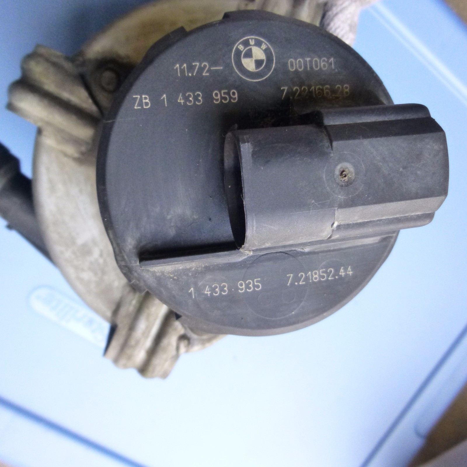 BMW E39 525i 530i AIR PUMP 1999-2000-01-02-2003 11721433959 | eBay