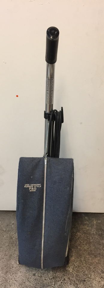 Sanitaire Model S657 Heavy Duty Commercial Upright Vacuum 720 Watts ...