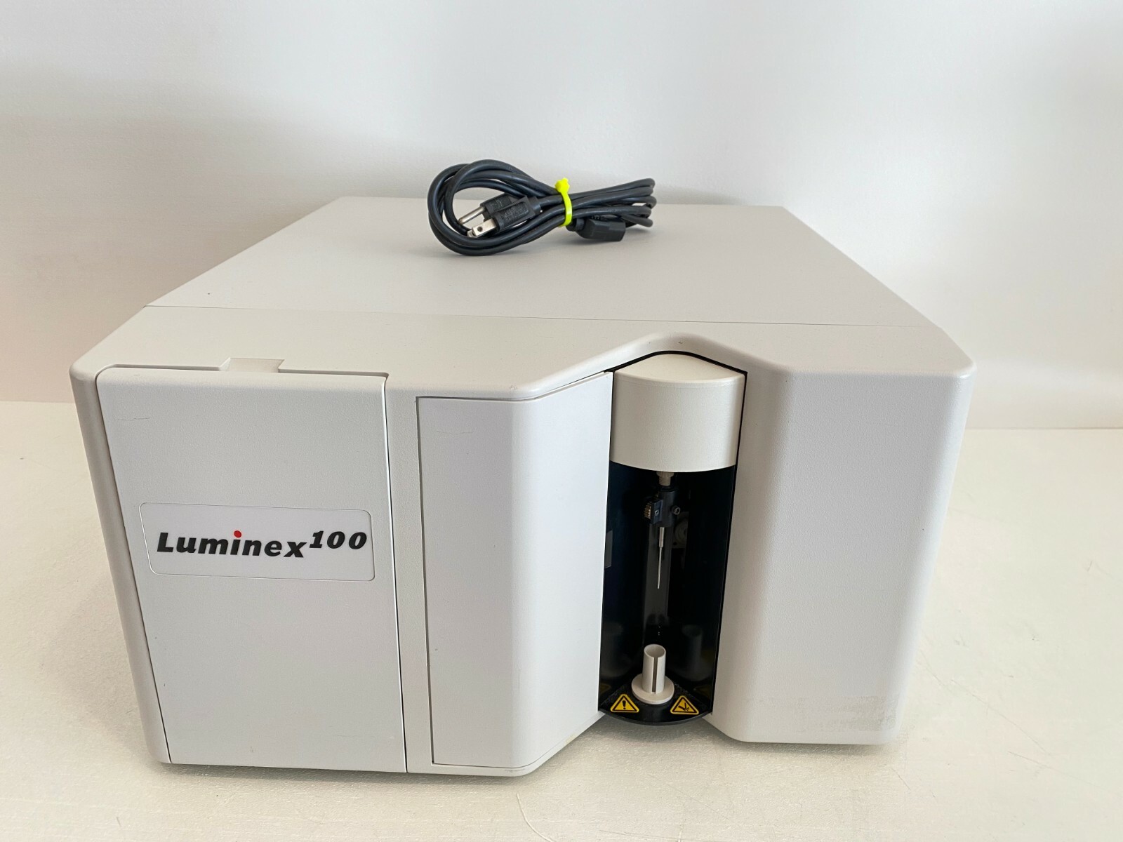 Bio-Rad Luminex 100 Analyte Multiplexing Plate Cytometry System ...