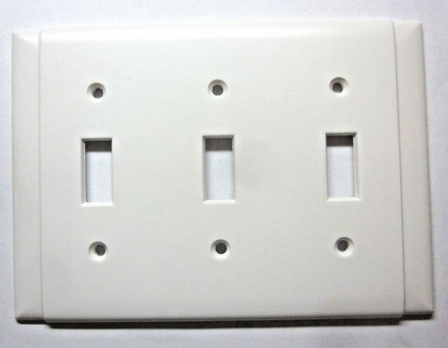 Beco USA 1950s White Bakelite 2 Vertical Ribs 3-Gang Switch Plate Wall ...