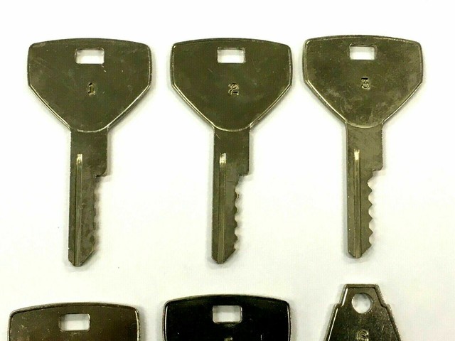 1 Chrysler 5 Cut Y152 Y153 Y149 Space & Depth Keys Blanks Old Stock ...