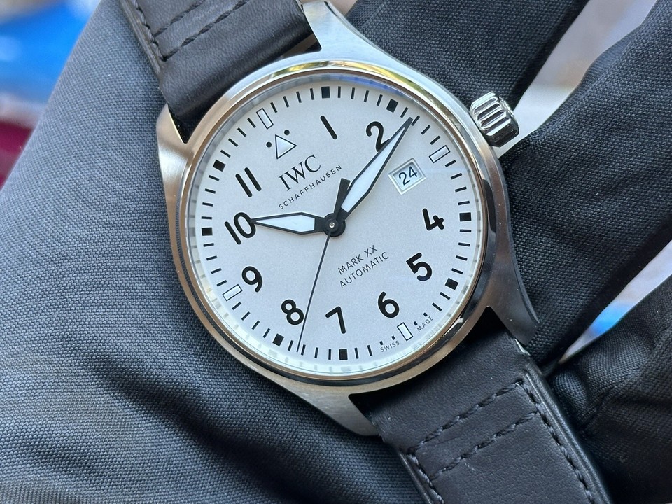 IWC Pilots Mark XX Stainless Steel Automatic 40 mm WHITE Watch IW328207 ...