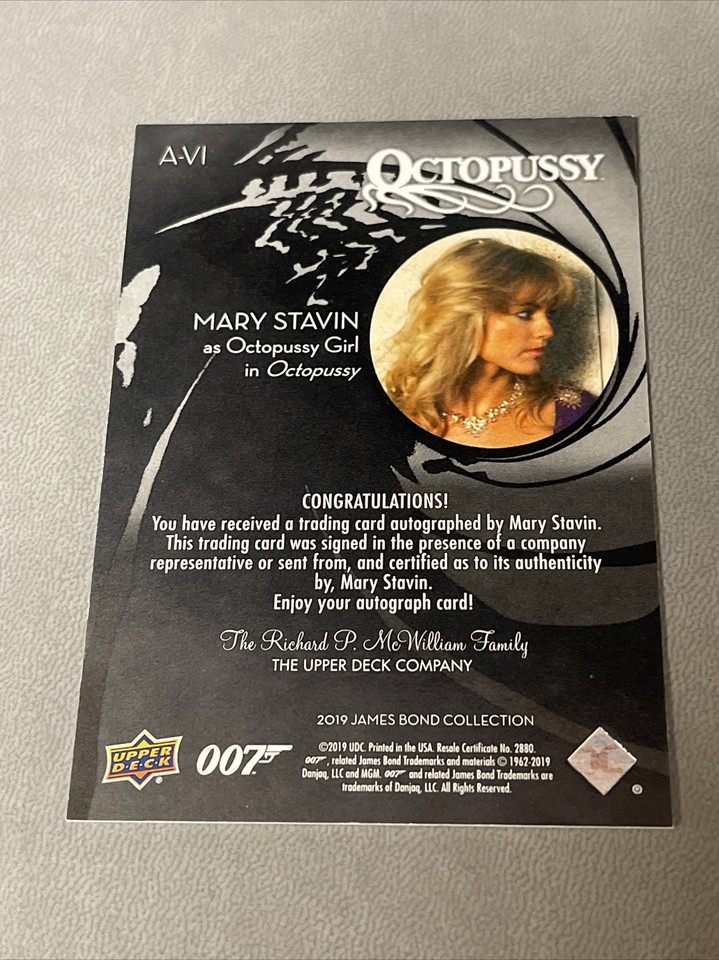 MARY STAVIN AS OCTOPUSSY GIRL 2019 UPPER DECK JAMES BOND AUTO OCTOPUSSY ...