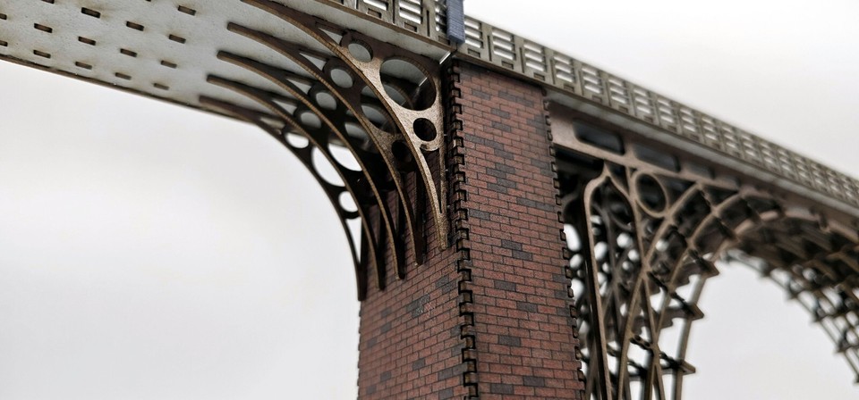 Modelux OO Gauge Ironbridge 280mm With Side Links And Piers Kit in ...