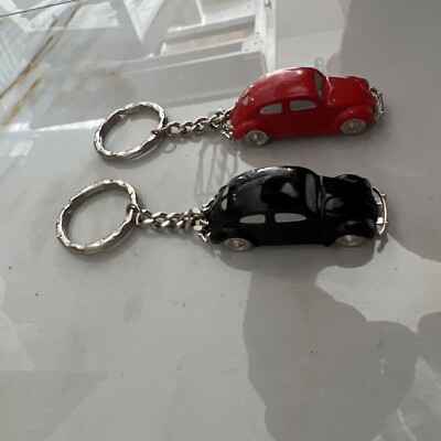 VW BEETLE BUG KEY CHAINS 2 Lot VTG ANTIQUE Diecast METAL BLACK RED NEW ...