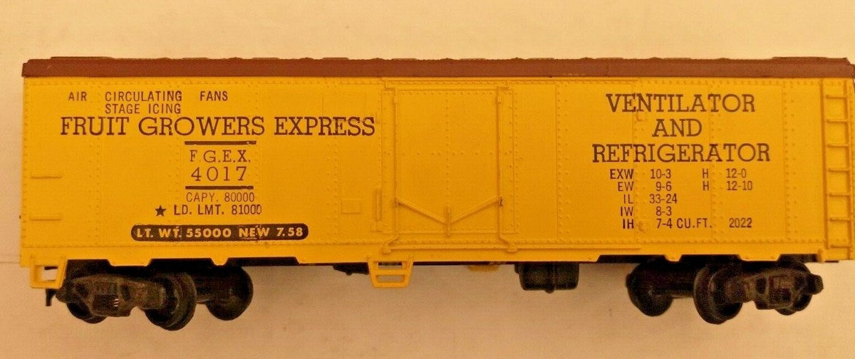 Fruit Growers Express Walthers Mainline HO 50' FGE Insulated Box Car