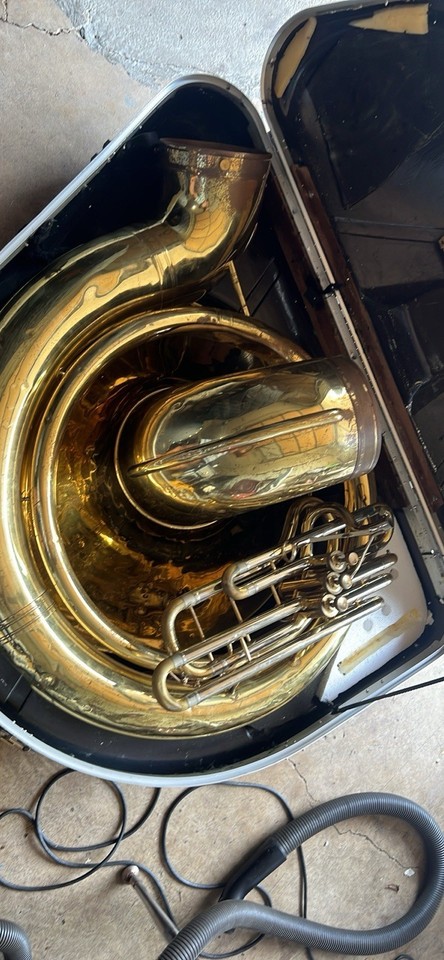 The Tuba Exchange Sousaphone With Neck And Plastic Case | eBay
