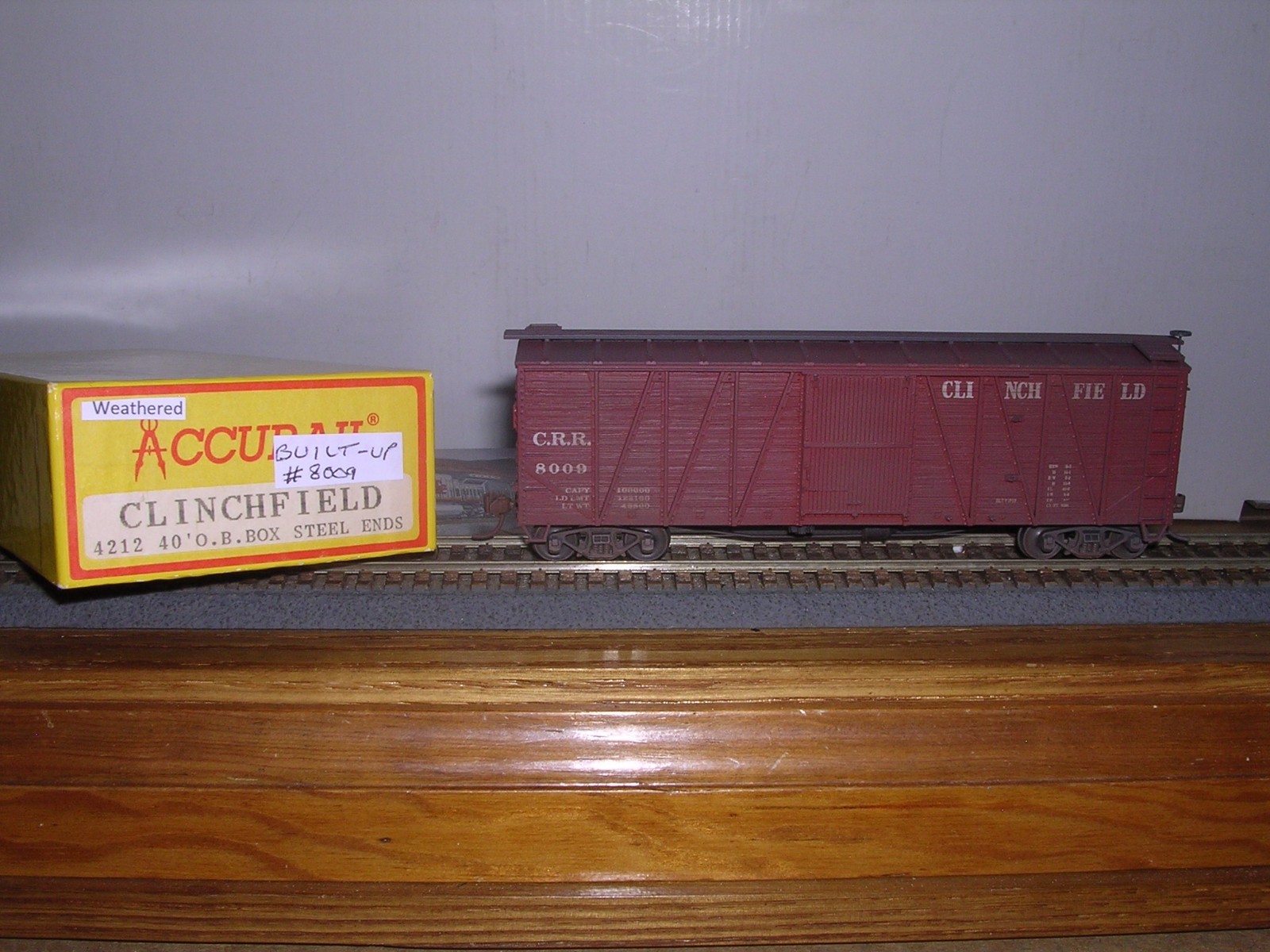 ACCURAIL #4212 Clinchfield 40' O.B.Box Car #8009 Built-up & Weathered H ...