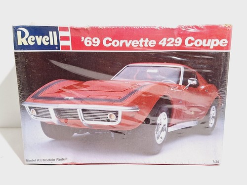 1969 Chevrolet Corvette 429 Coupe, 1:25 Scale Plastic Model, Revell ...
