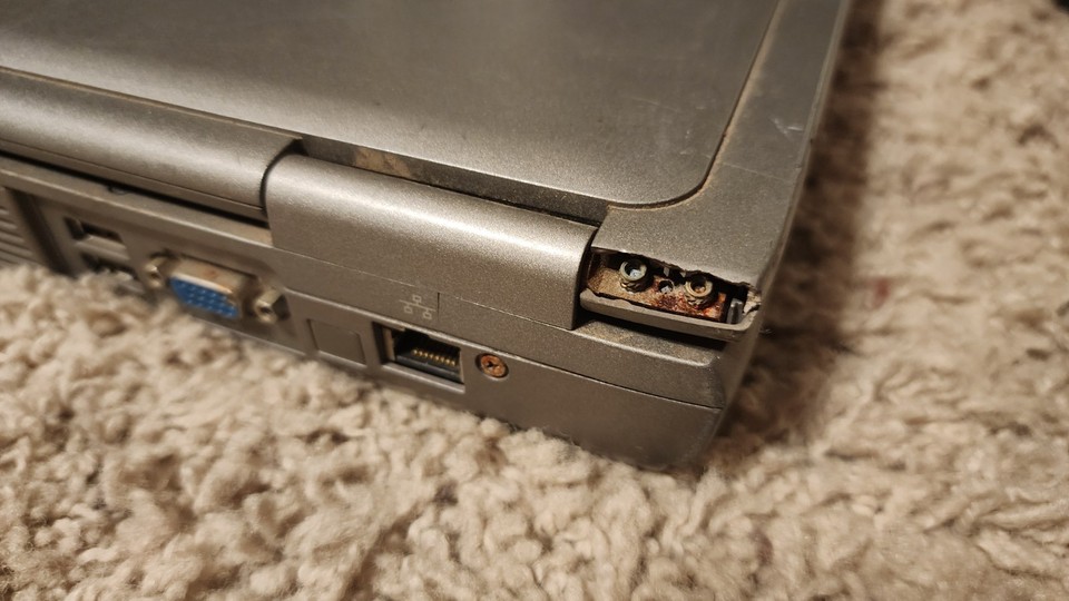Dell Inspiron 1150 14" Intel Celeron 2.60GHz 512MB RAM Password Locked ...