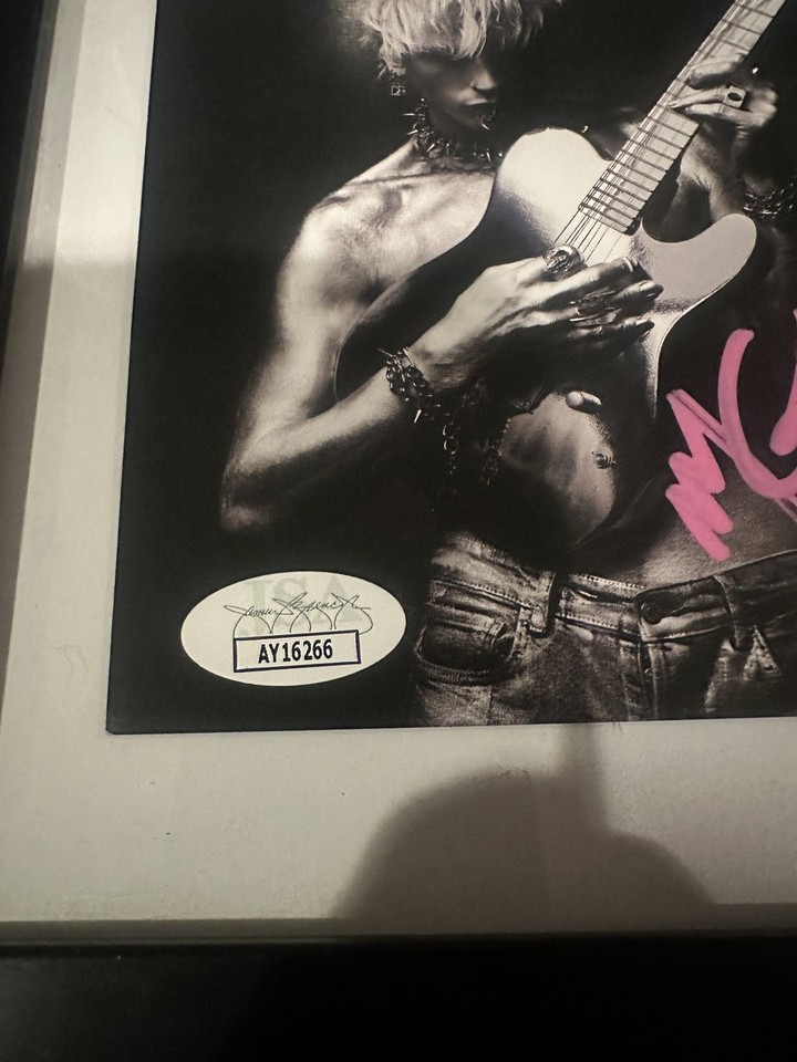 MGK SIGNED FRAMED MAINSTREAM SELLOUT CD JSA COA AUTOGRAPHED MACHINE GUN ...