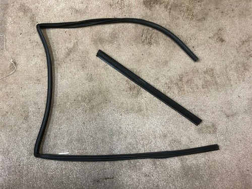 Mercedes S-Class W126 SEL (1979-91) N/S Passenger Left Rear Door Window ...