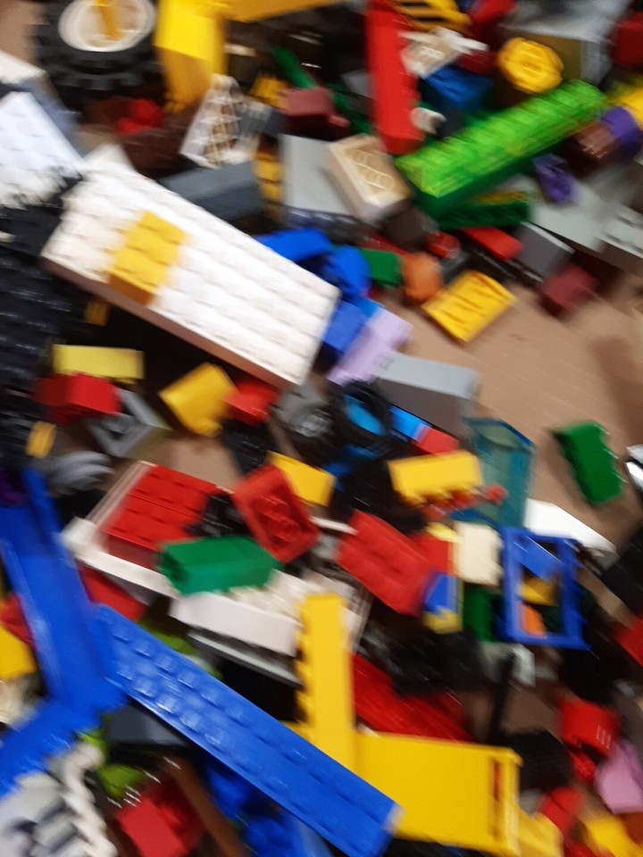 Large Lot of Assorted Legos 16 Pounds Mini Figures Star Wars Part Sets ...