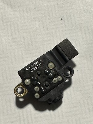MACBOOK AIR 13" M2 2022 A2681 HEADPHONE JACK CONNECTOR GENUINE 821 ...