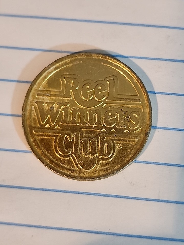 Four Queens Hotel Casino Reel Winners Club Gold Color Token Las Vegas ...