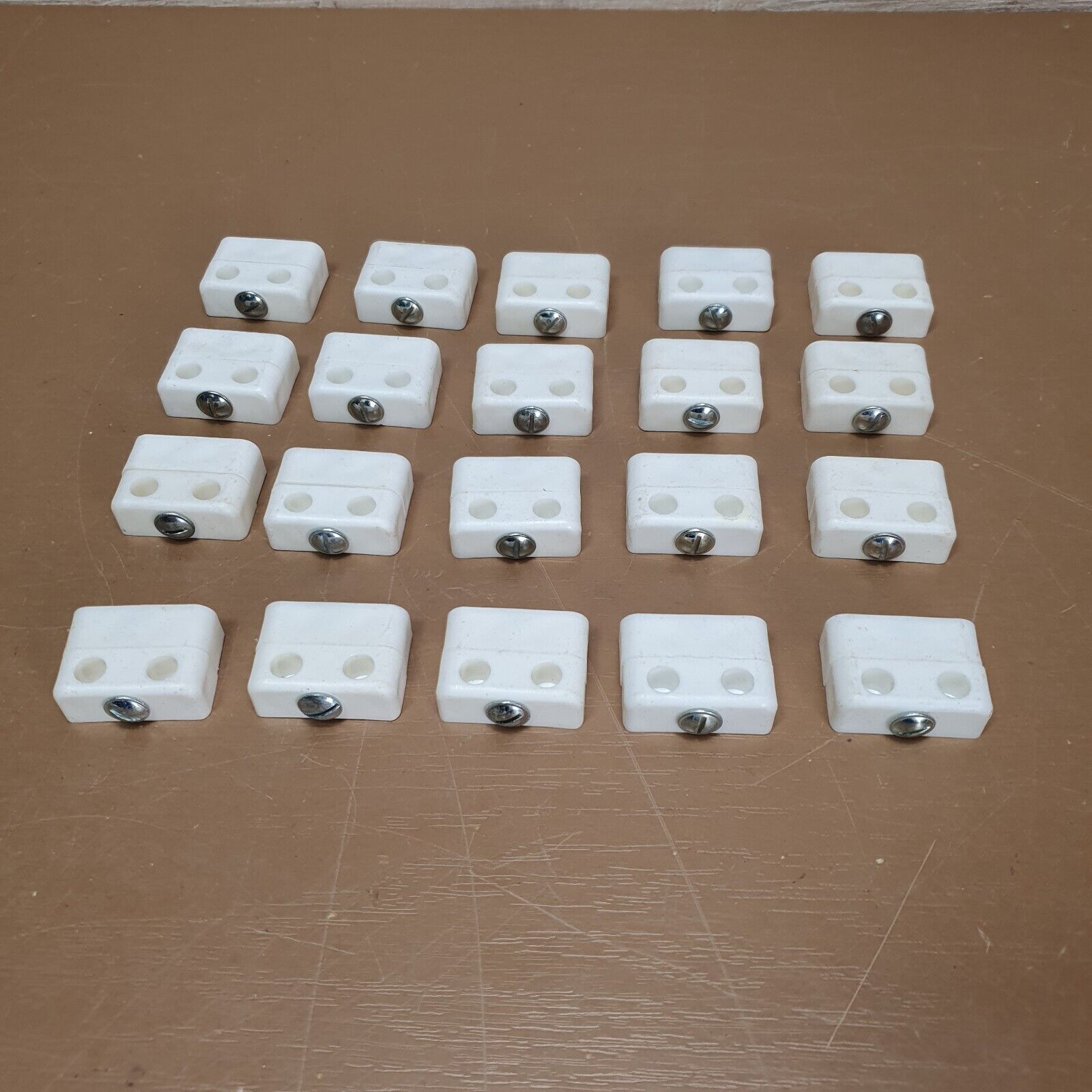 20 X JOINTING KNOCK DOWN BLOCKS White Modesty Locking Secure Wood ...