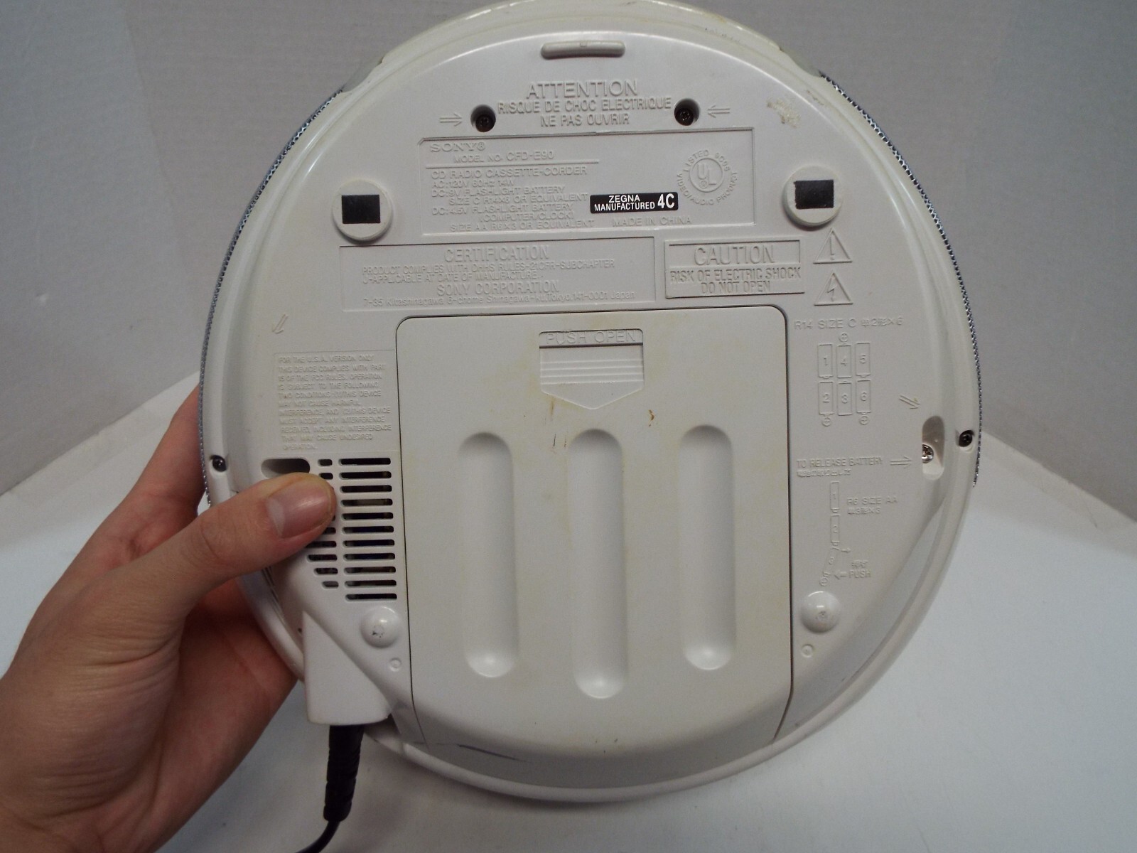 Sony CFD-E90 CD Radio Cassette Player Vintage Boombox (CD does not work ...