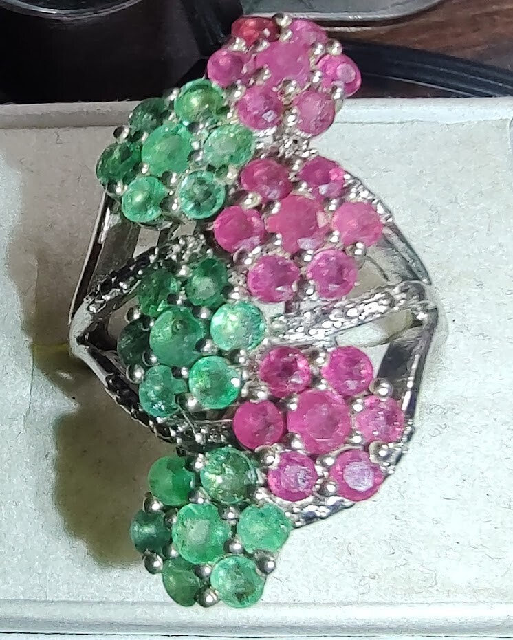 STS 925 Sterling Silver Red & green Stones Cocktail … - Gem