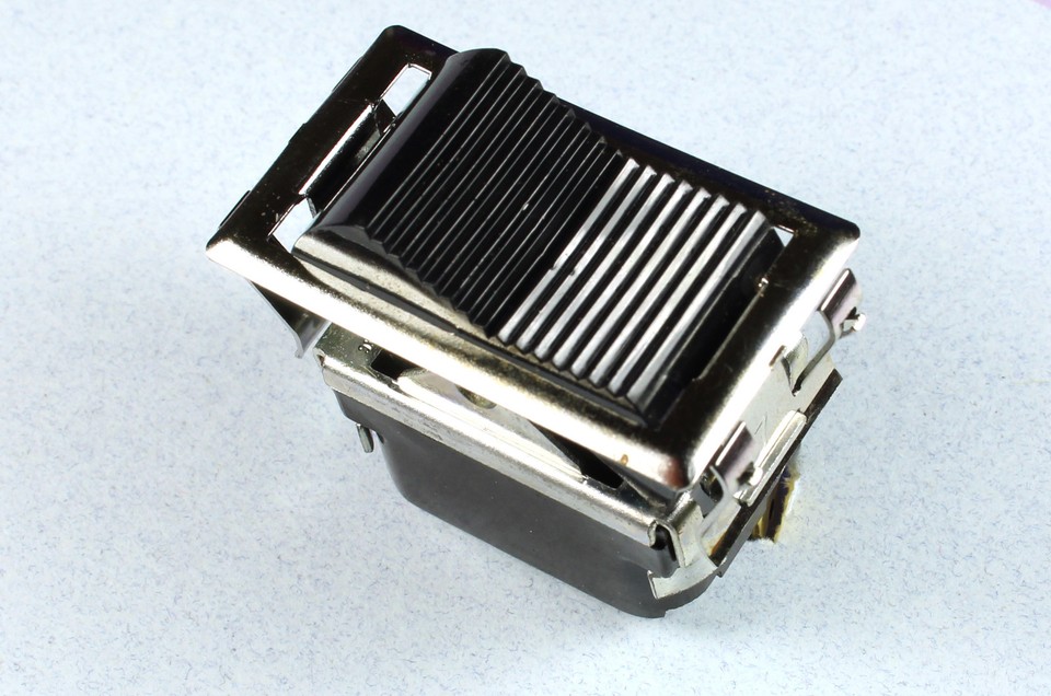 McGILL SPDT Rocker Switch, On/On, 20A 277VAC | eBay