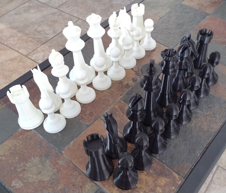 Giant 8 Inch High Chess Set With 8-1/2" High Kings | eBay