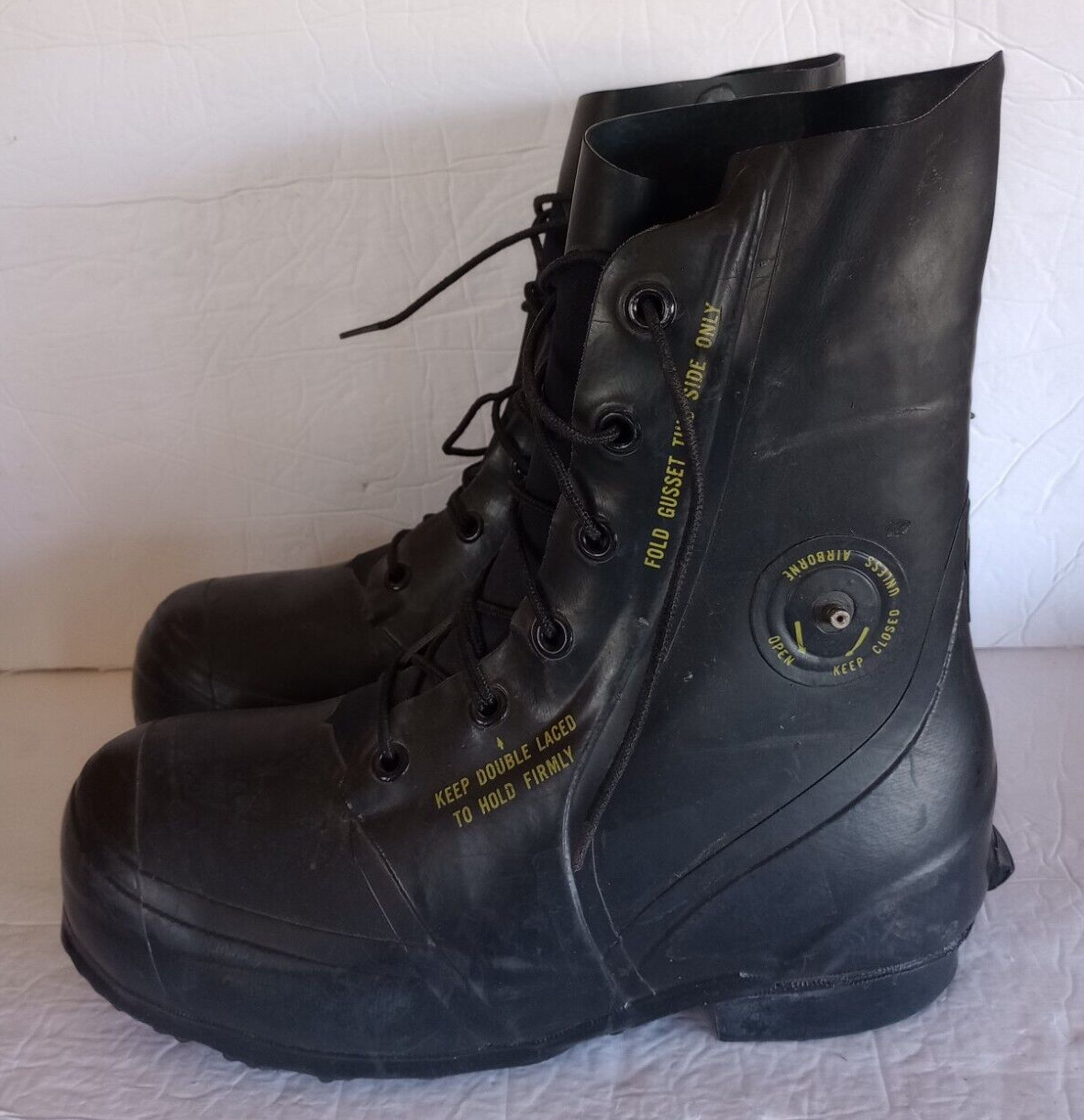 Bata Extreme Cold Weather Mickey Mouse Bunny Boots 10… - Gem