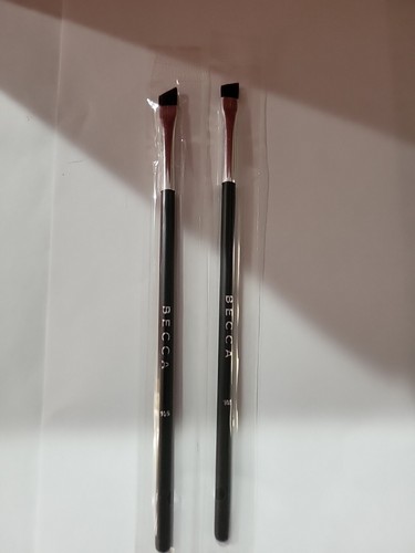 2 BECCA - Eye Liner Brushes No. 105 Synthetic Fibre / AS PICTURED | eBay
