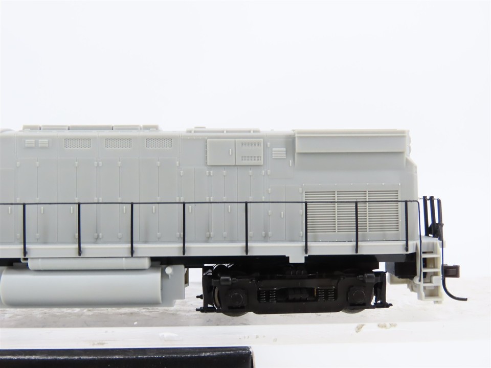 HO Scale Atlas Classic 9330 Undecorated C424 Phase II Diesel Locomotive ...