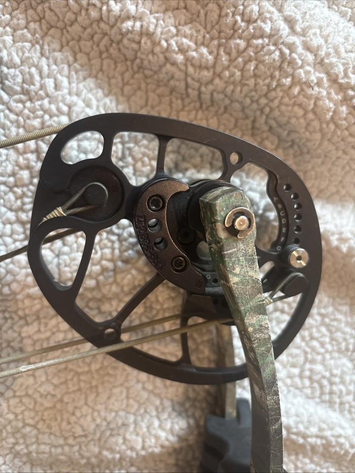 Hoyt Carbon RX3 55-65 Compound Bow RH | eBay