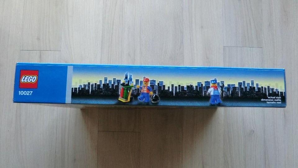 LEGO 10027 World City Train Engine Shed 633 psc In 2003 New Japan ...