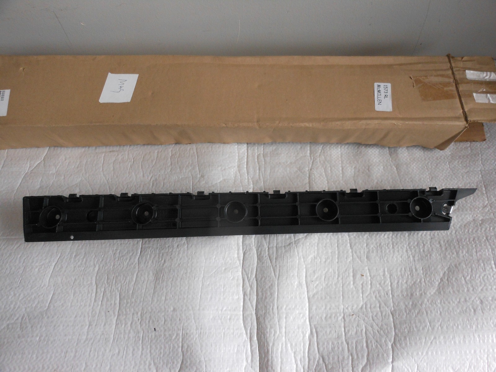 2015-2017 GMC REAR BUMPER SIDE BRACKET RIGHT SIDE FACTORY OEM 22806432 ...