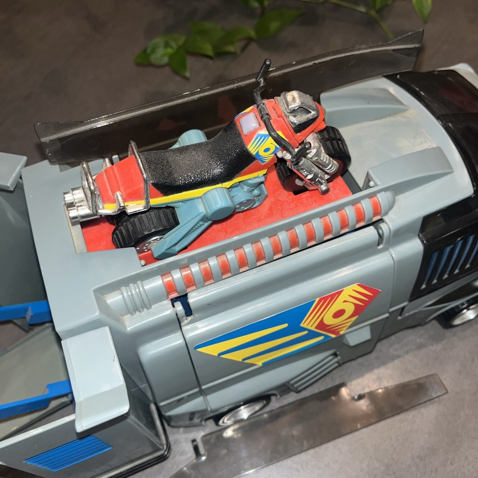 LJN Vintage Toy Mules Bionic Six Mules Van Bionic 6 Action 1986 With ...
