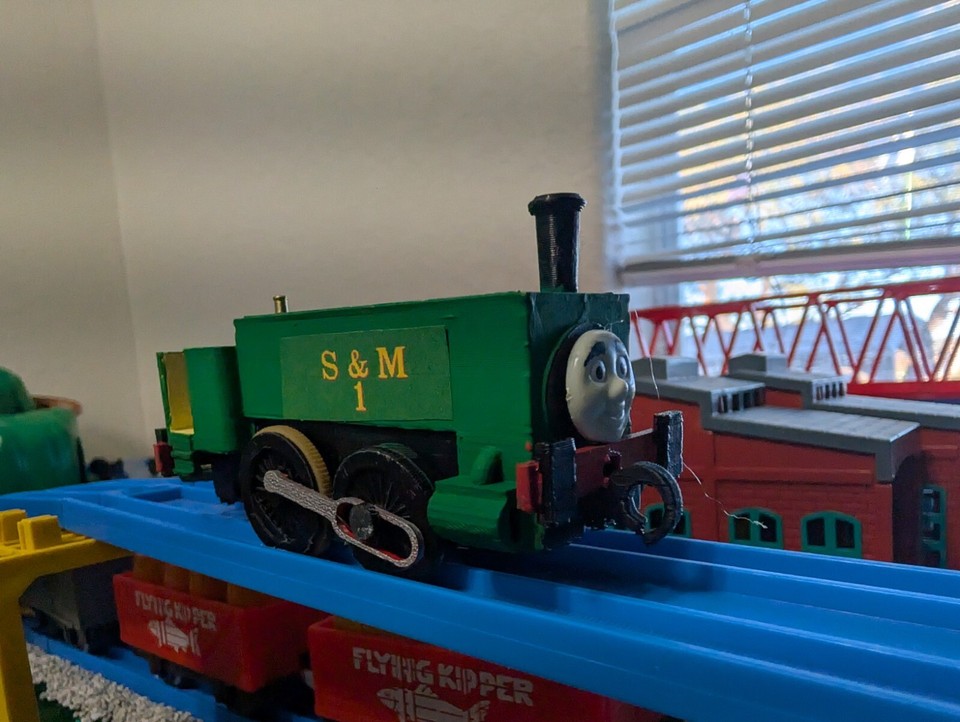 Thomas & Friends TrackMaster Custom "Box Tank" Model Tomy Free Wheel | eBay