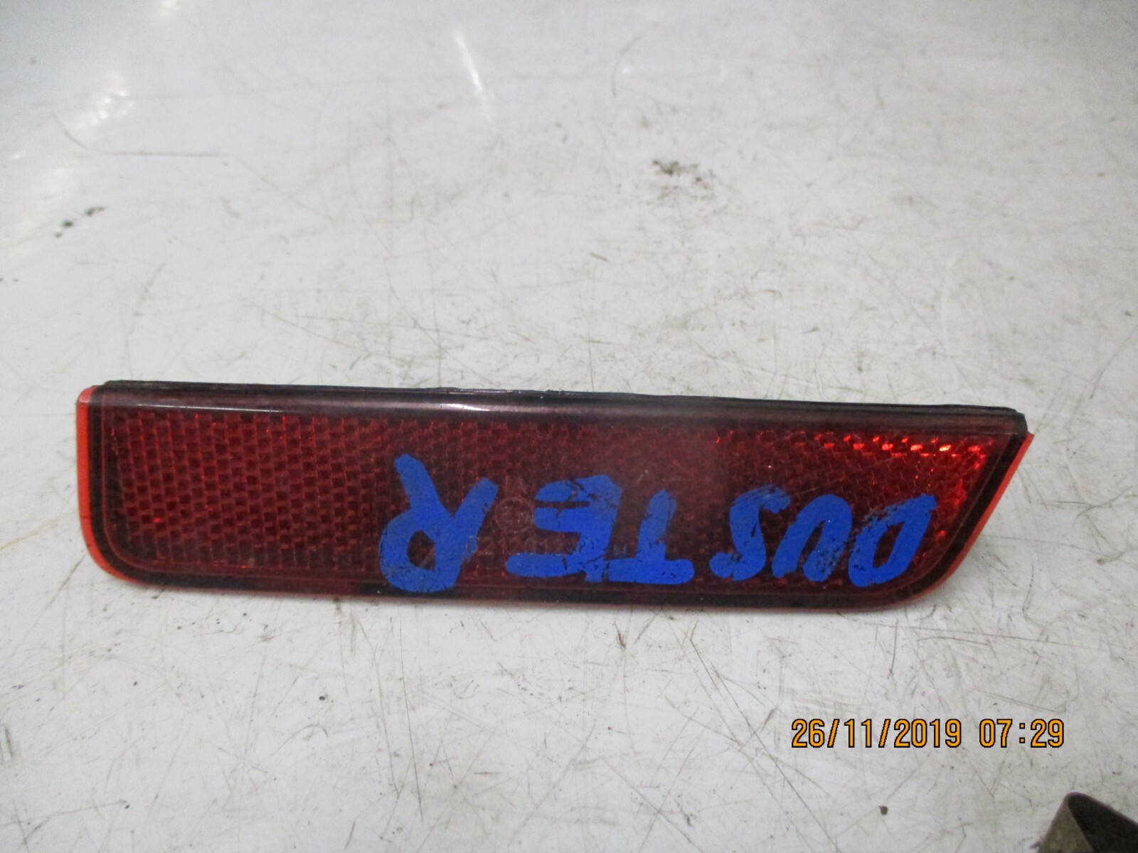 DACIA DUSTER MK1 2017 2 X PAR REAR BACK BUMPER REFLECTORS 265604000R ...