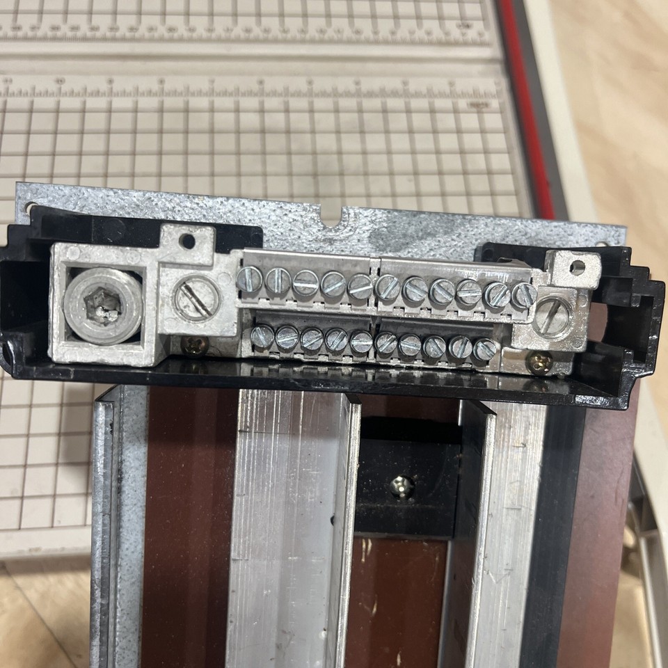 Sylvania Zinsco interior bus bar Panel Guts for Z2015 Box | eBay