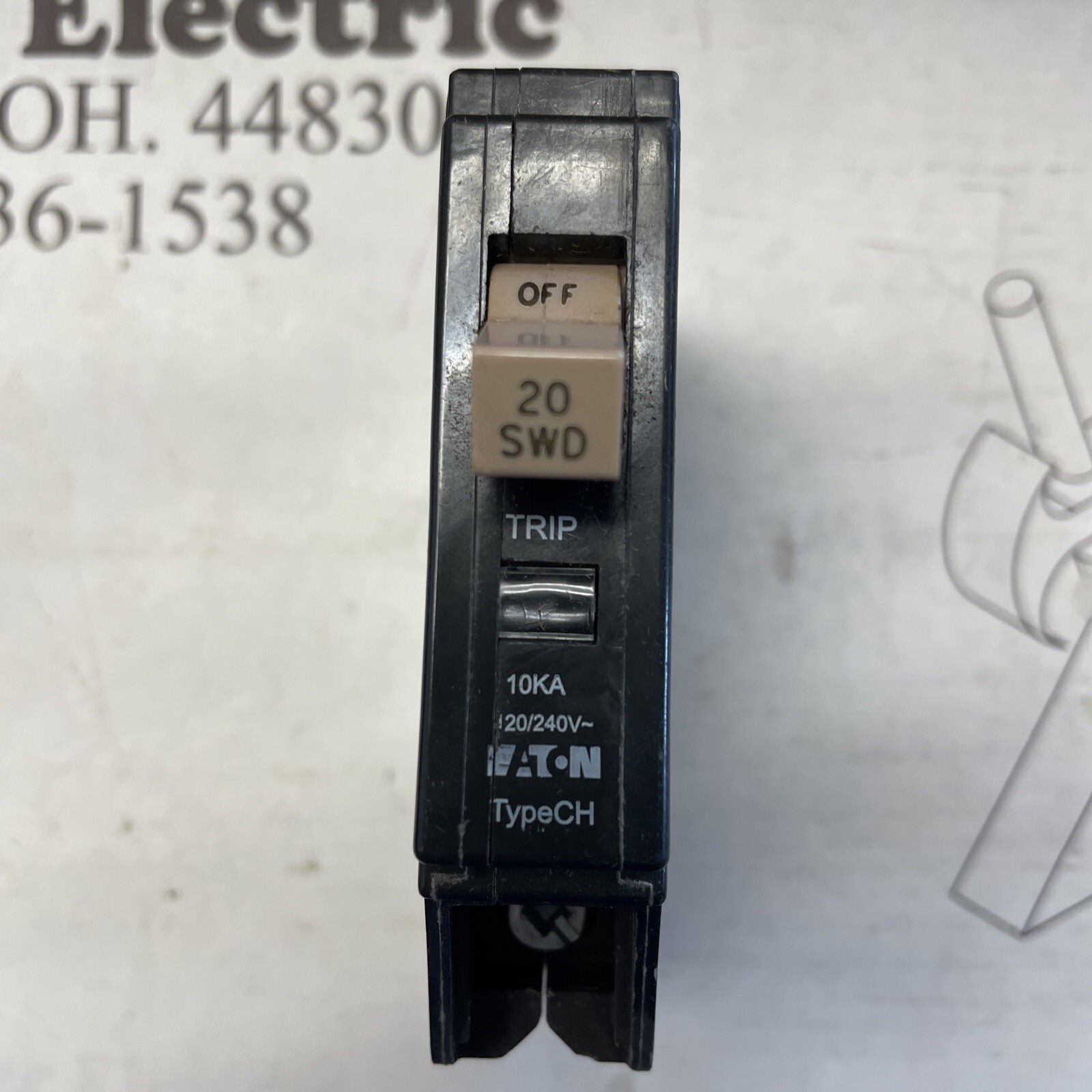 Eaton CHF120 20 Amp 1 Pole Circuit Breaker with Trip Flag Type CH CHF ...