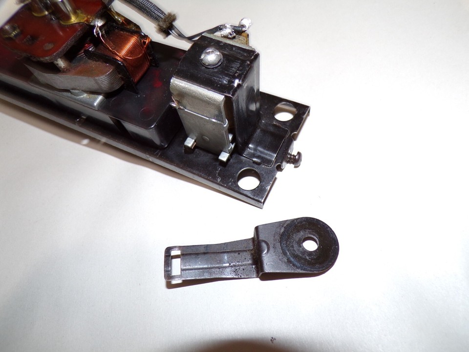 Lionel Vintage Original 2046w whistle body, frame, scoop and draw bar ...