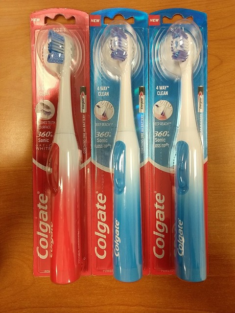 2x Colgate Red 360° Sonic Optic White Powered Toothbrushes Soft ...