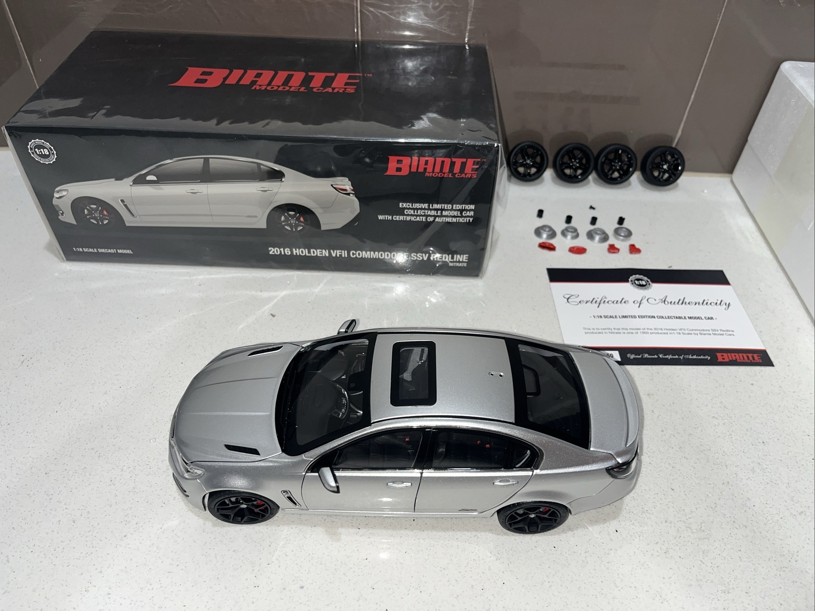 1/18 BIANTE HOLDEN COMMODORE VFII SSV REDLINE NITRATE Modified GTSR W1 ...