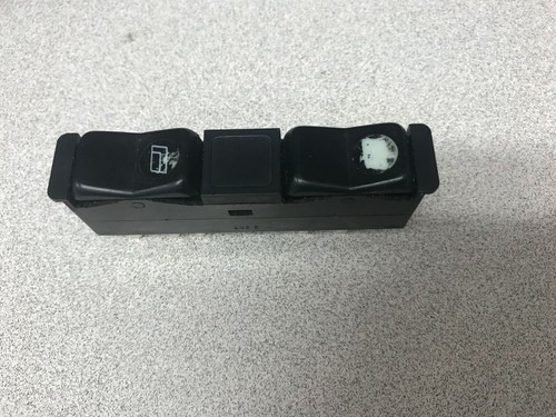 MERCEDES BENZ 190E POWER WINDOW SWITCH 0008208110 1984 | eBay