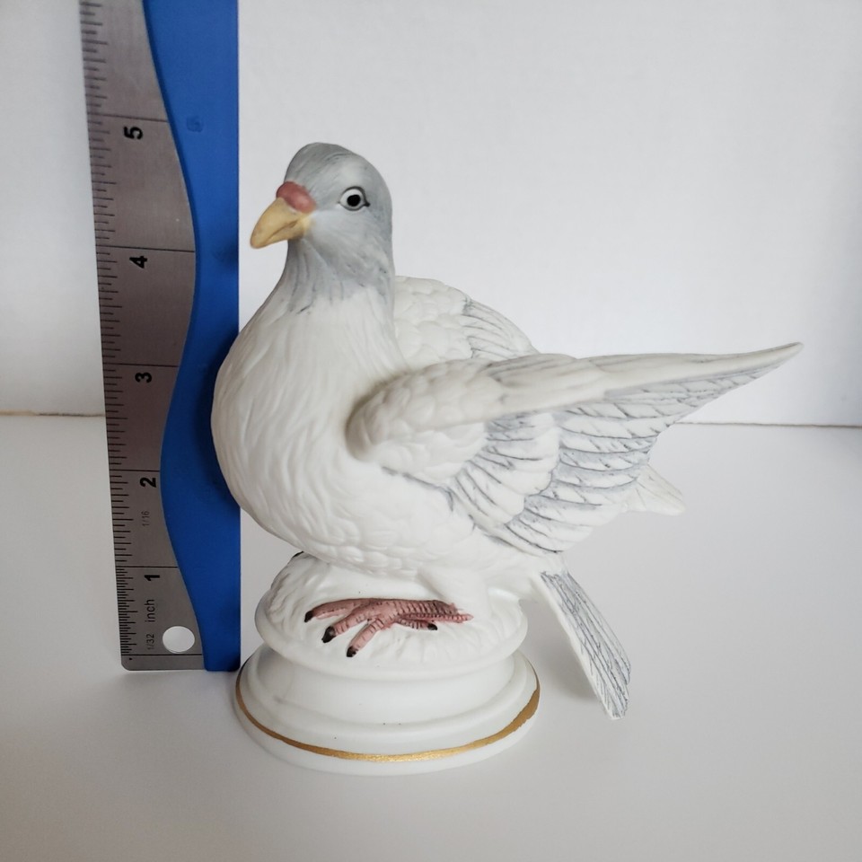 BIRD (DOVE) FIGURINE. Vintage Enesco White Ceramic Bisque Dove Bird ...