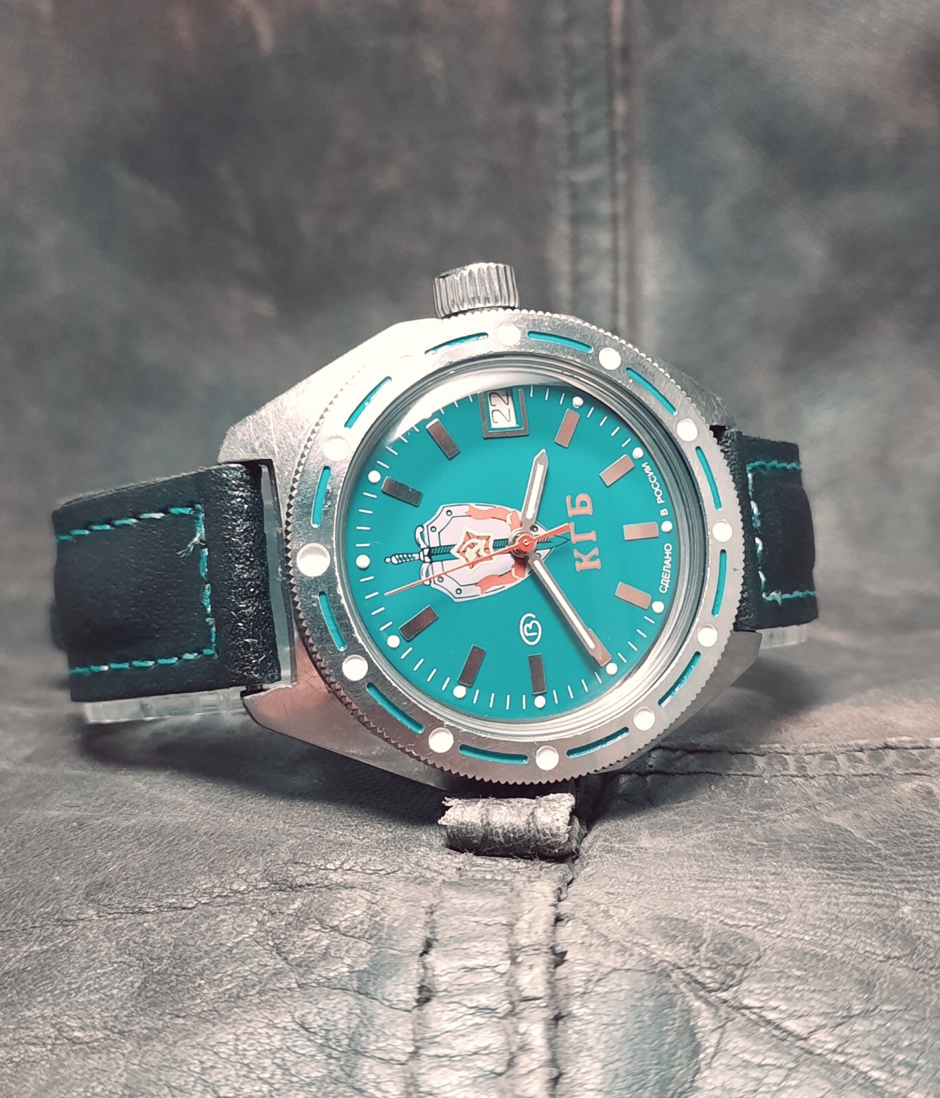 Vostok Amphibia KGB watch USSR Russia Soviet Wostok Komandirskie manual ...