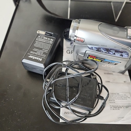 Jvc Mini Dv GR-D250U Camcorder Camera 800x Digital Zoom Fully Tested ...