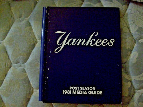 1981 NEW YORK YANKEES POST-SEASON MEDIA GUIDE Yearbook Program WORLD ...